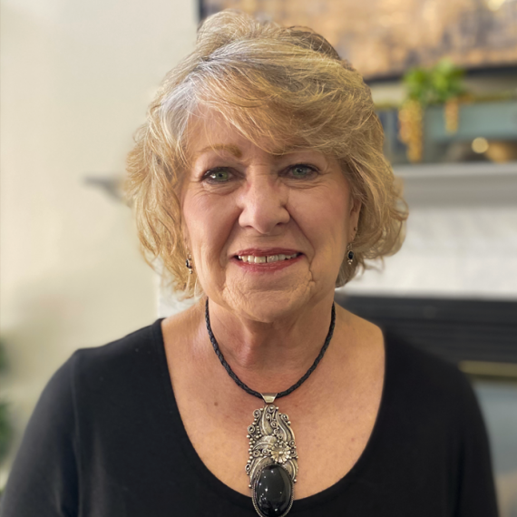 elizabeth-novak-profile-image - Senior Living Services